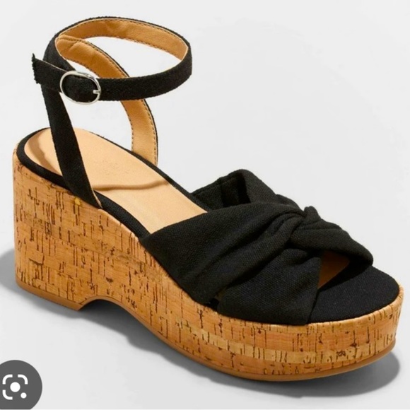 Universal Thread | Shoes | Mellie Platform Sandals | Poshmark